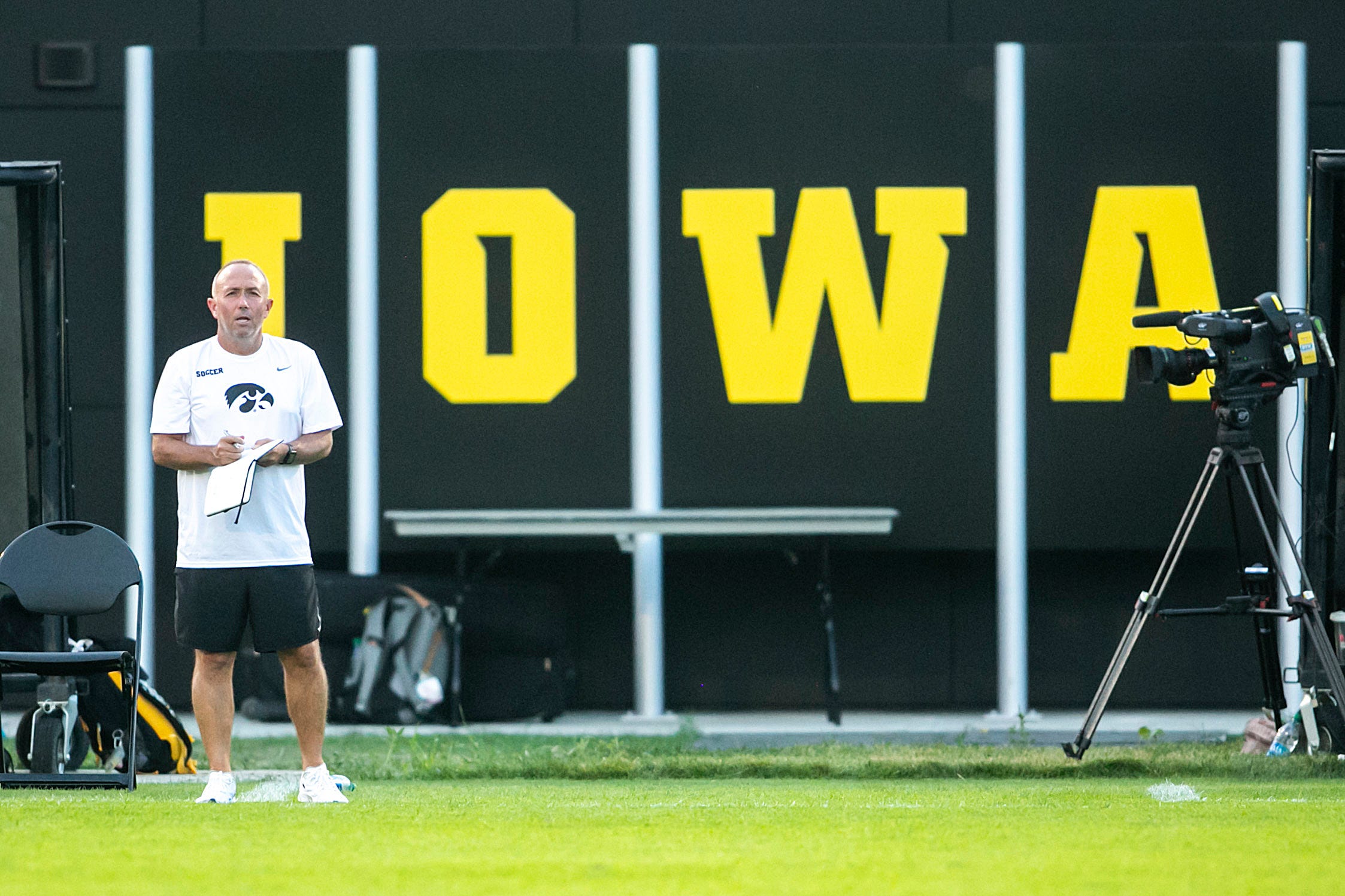 Michigan women's soccer hires Dave DiIanni, Iowa's winningest coach