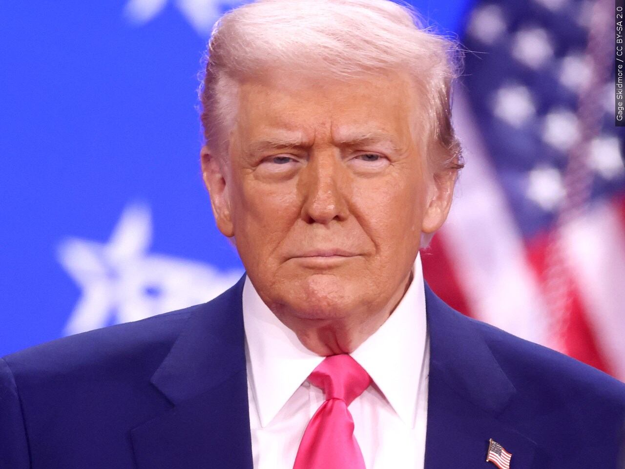 Watch: President Trump gives speech in Iowa