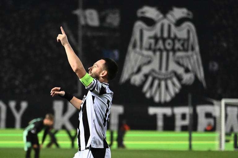 7 fans of Greek soccer team PAOK killed in vehicle crash in Romania ...