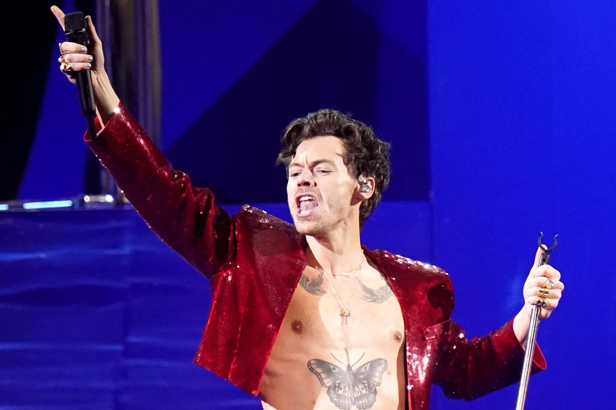 Harry Styles breaks Wembley record for most shows by solo artist in one ...