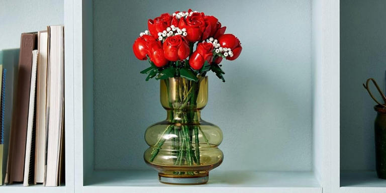 Amazon has big deals on LEGO flowers ahead of Valentine's Day