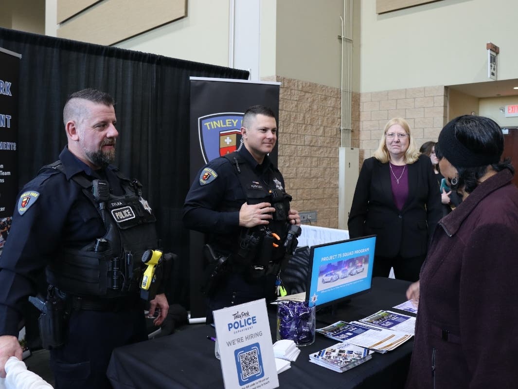 3rd annual Southwest job fair attracts 1,600 job seekers, more than 100 ...