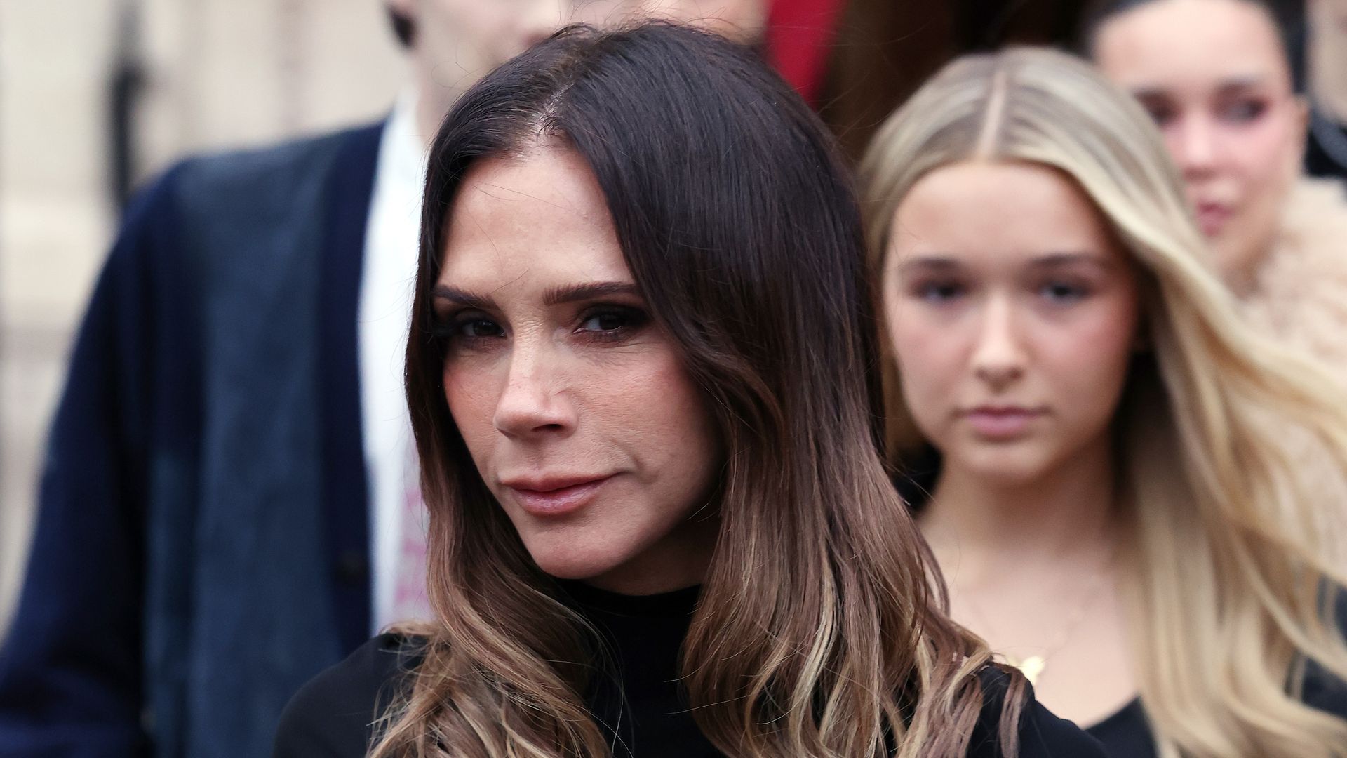 'Grateful' Victoria Beckham breaks silence as family rallies around her ...
