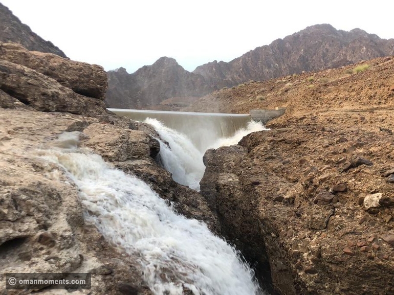 Oman issues warning as heavy rain sparks dangerous wadi flows