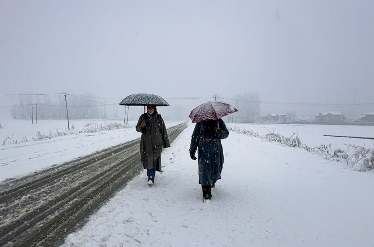J-K: Road closure, flight disruption blot snowbound valley landscape ...