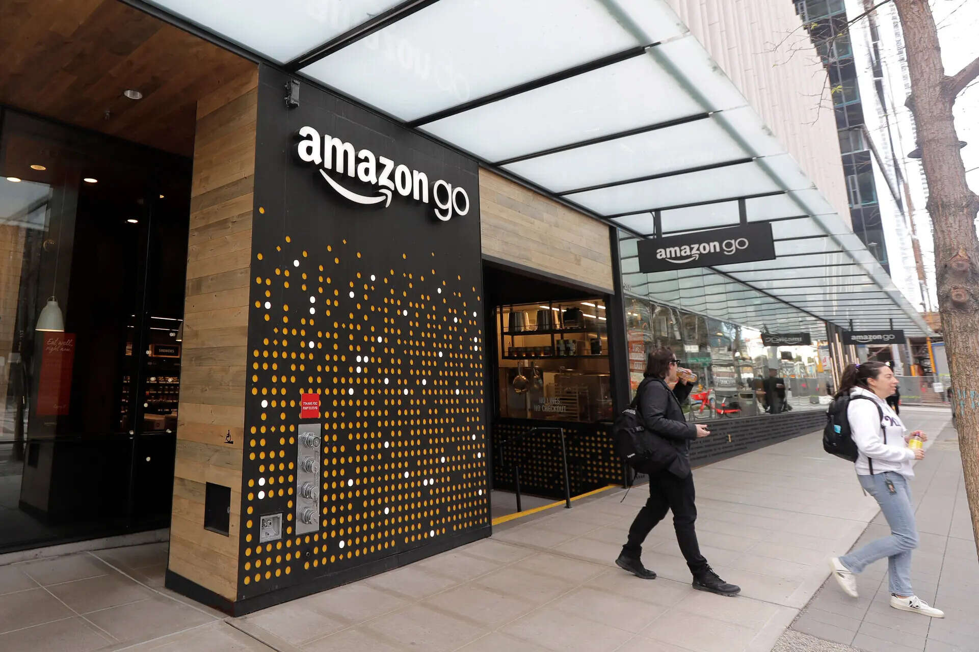 Amazon Fresh closing: Amazon closes Go & Fresh stores - here's what ...