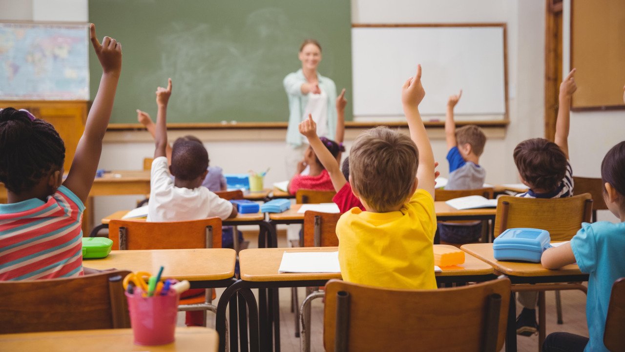 30 facts you got taught in school that aren't actually true anymore