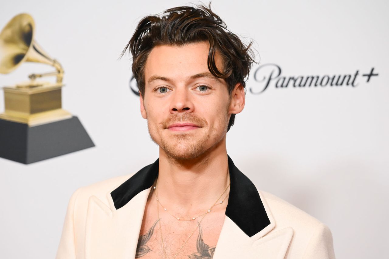 Harry Styles is a ‘bit of a regular’ at a local UK doughnut shop — what ...