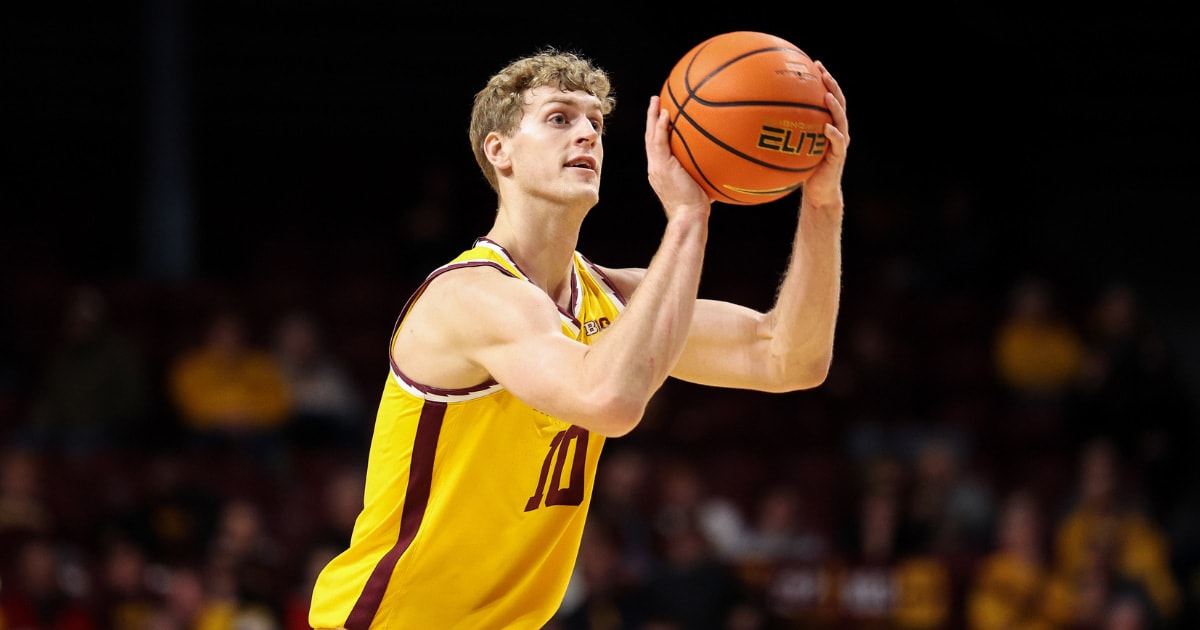 Minnesota HC Niko Medved provides injury update on star forward Cade Tyson