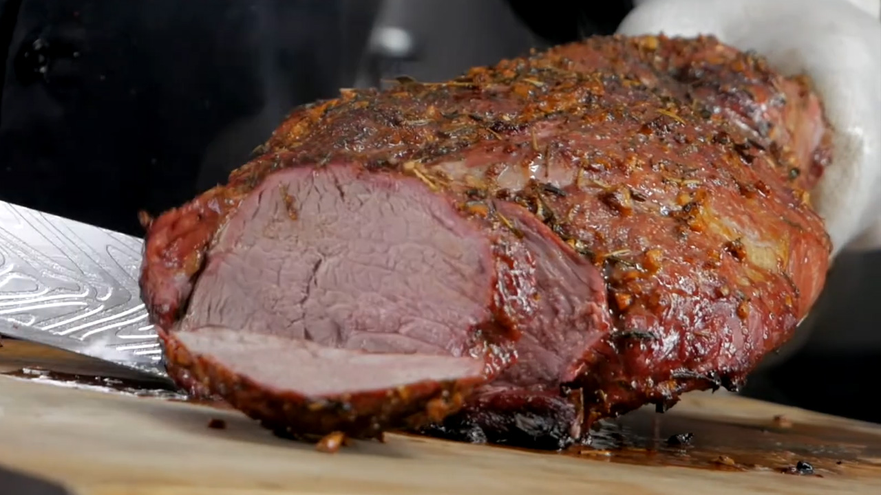 How to smoke a lamb leg