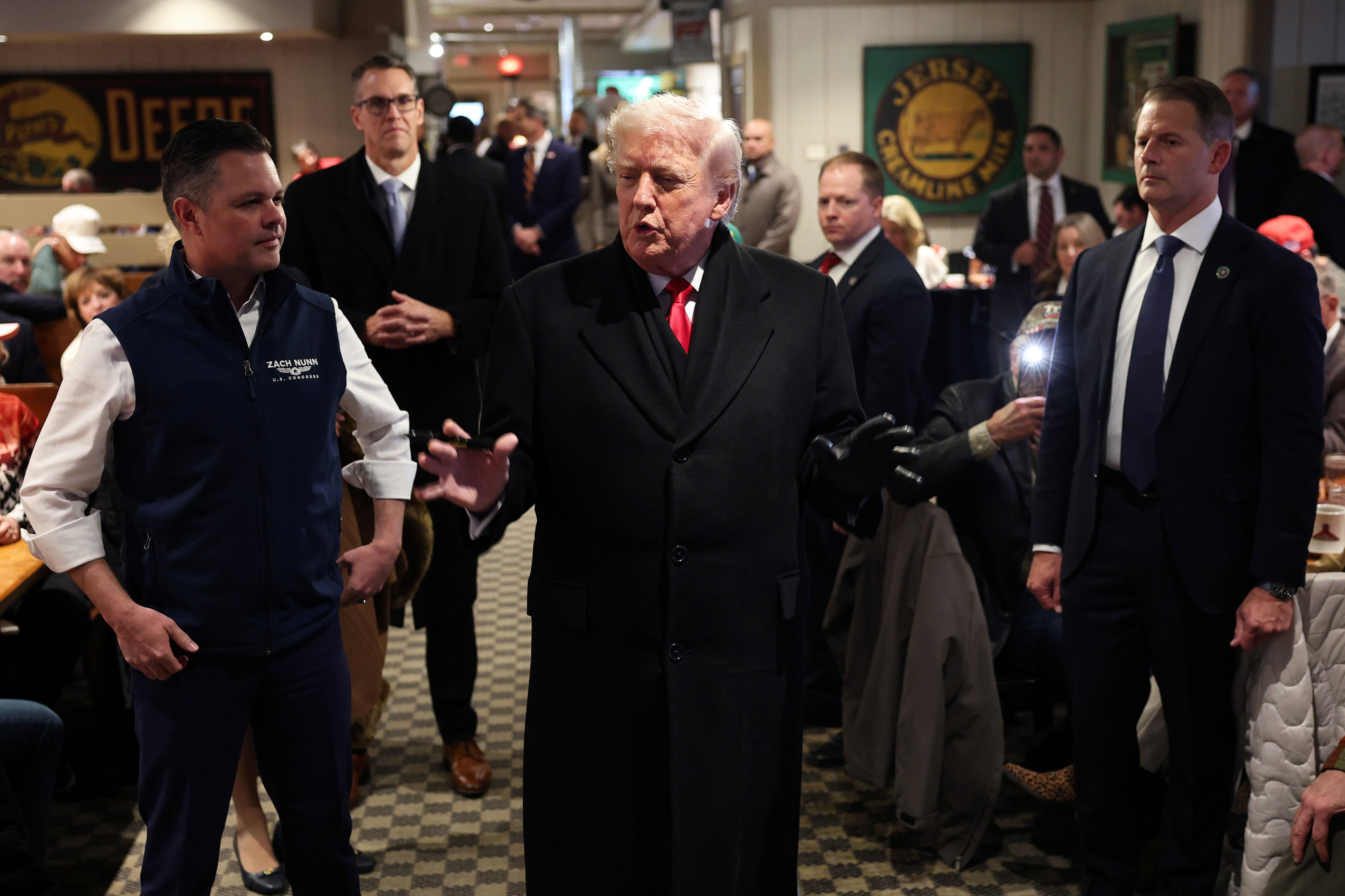 Minnesota ICE live: Trump brushes over Alex Pretti killing in Iowa