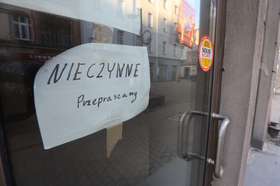 Centrum Chorzowa umiera. Smutna galeria pustych witryn na Wolności ...