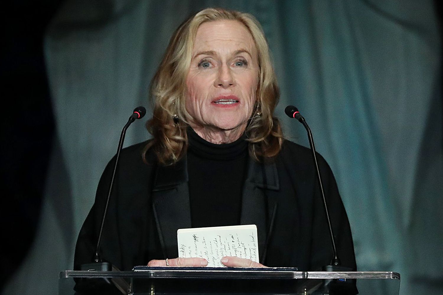 Amy Madigan recalls critics saying 'awful, nasty things about me' in ...