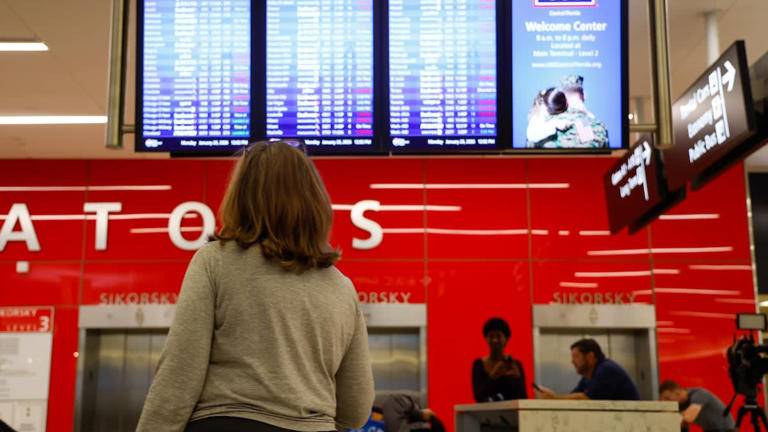 Major cold settles into Tampa Bay. Flight disruptions at TPA from ...