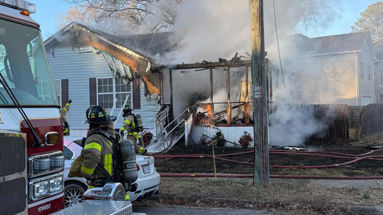 One woman injured in Virginia Beach house fire, 3 dogs killed