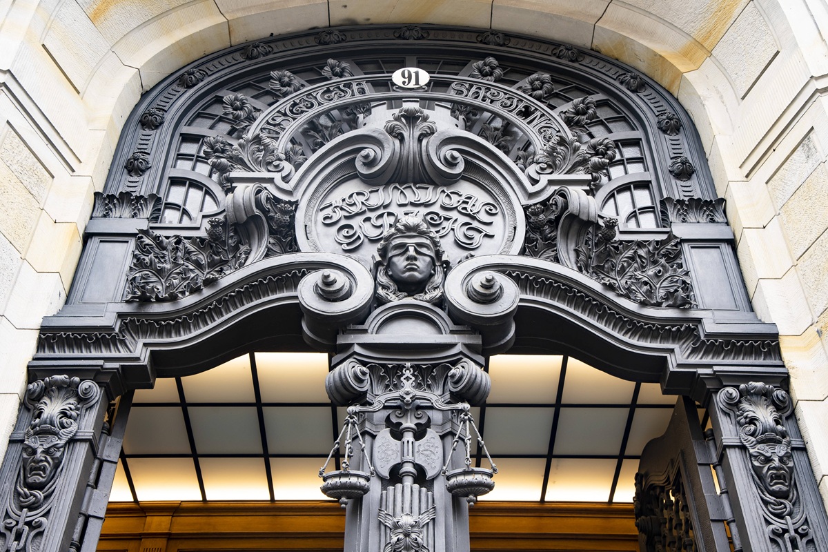 Paukenschlag in Berlin! Vermieterin erstmalig für zu hohe Miete verurteilt