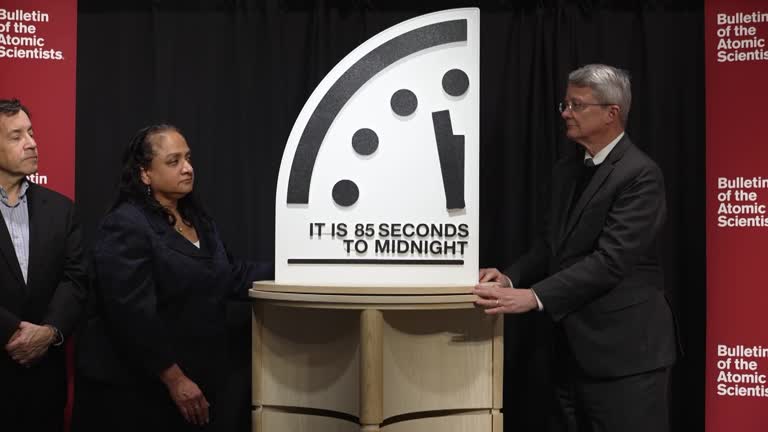 Atomic 'doomsday clock' ticks closer than ever to midnight