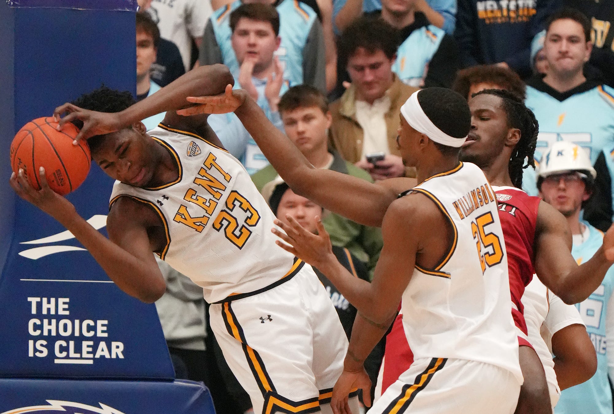 Kent State men's basketball score, Flashes pull away from Ohio