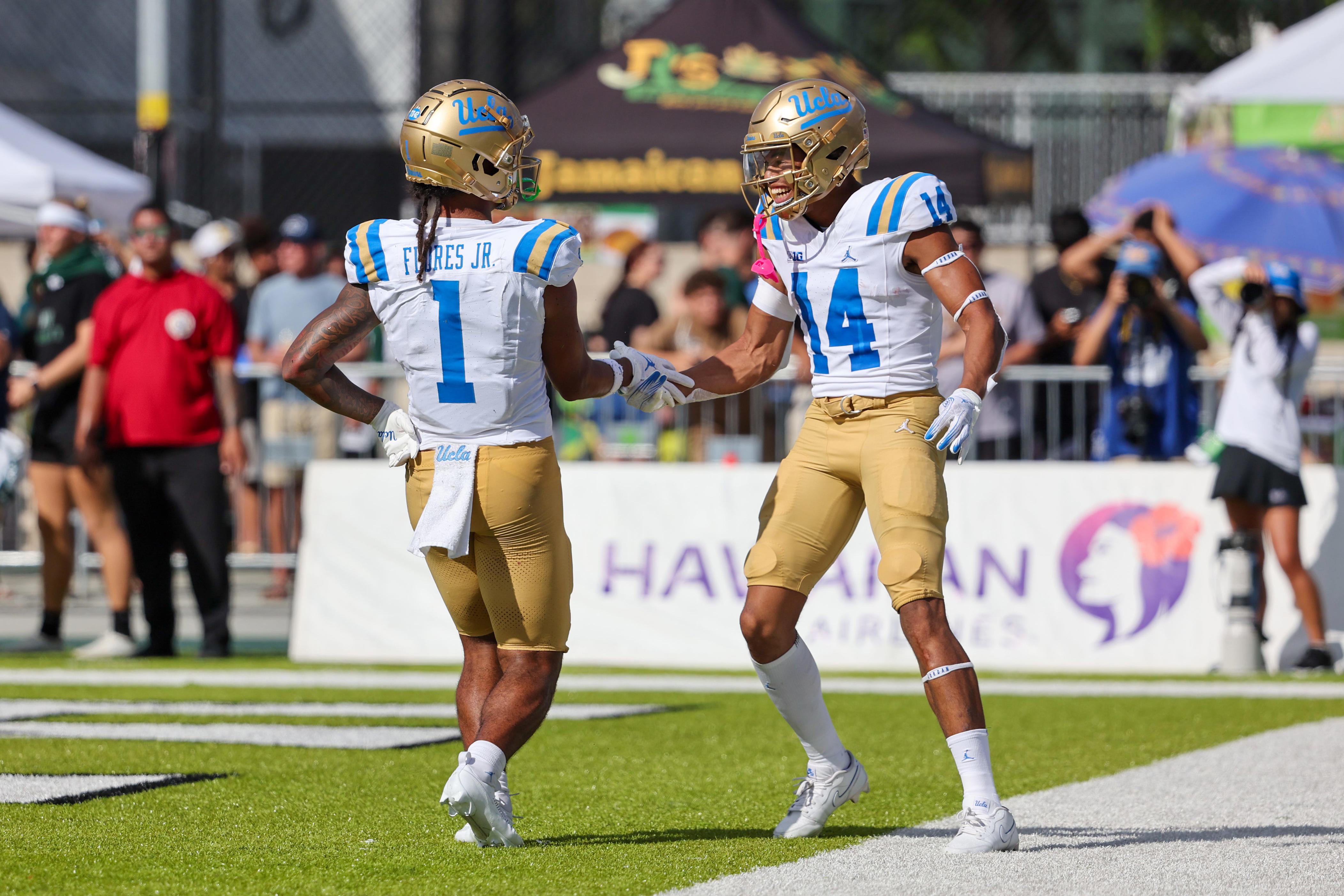 Stanford Cardinal sign UCLA transfer, son of former head coach