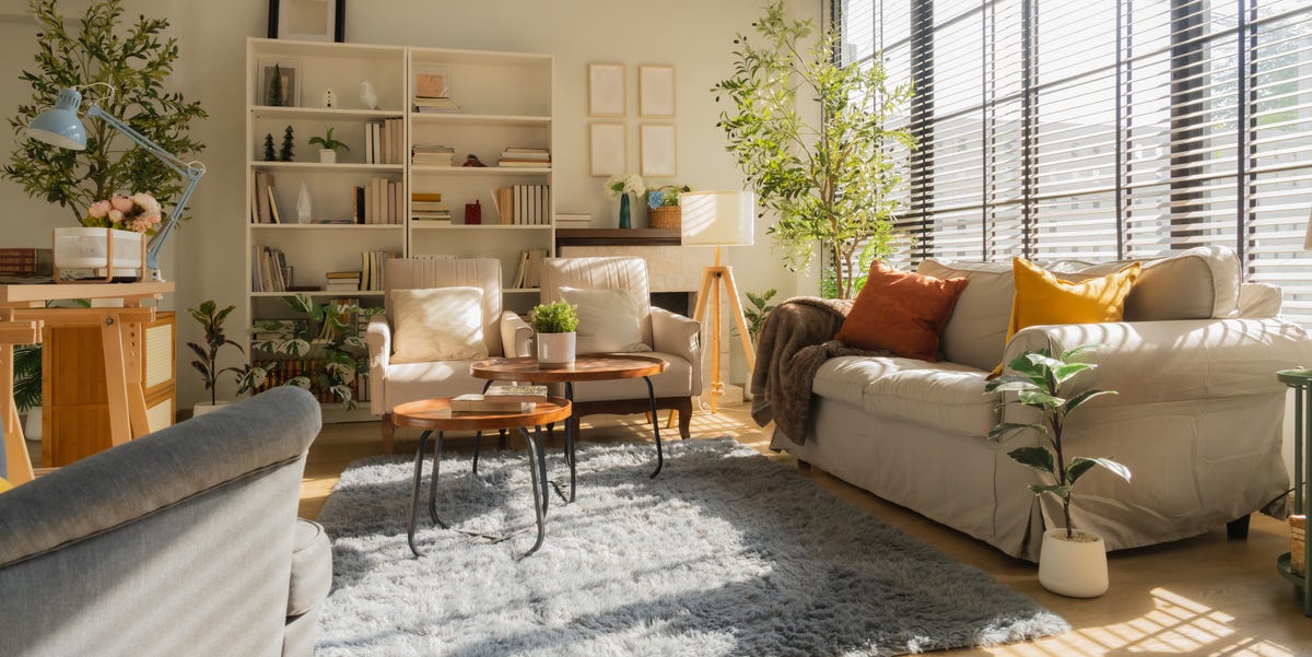 Experts warn these 6 subtle signs could mean your home is slowly ...
