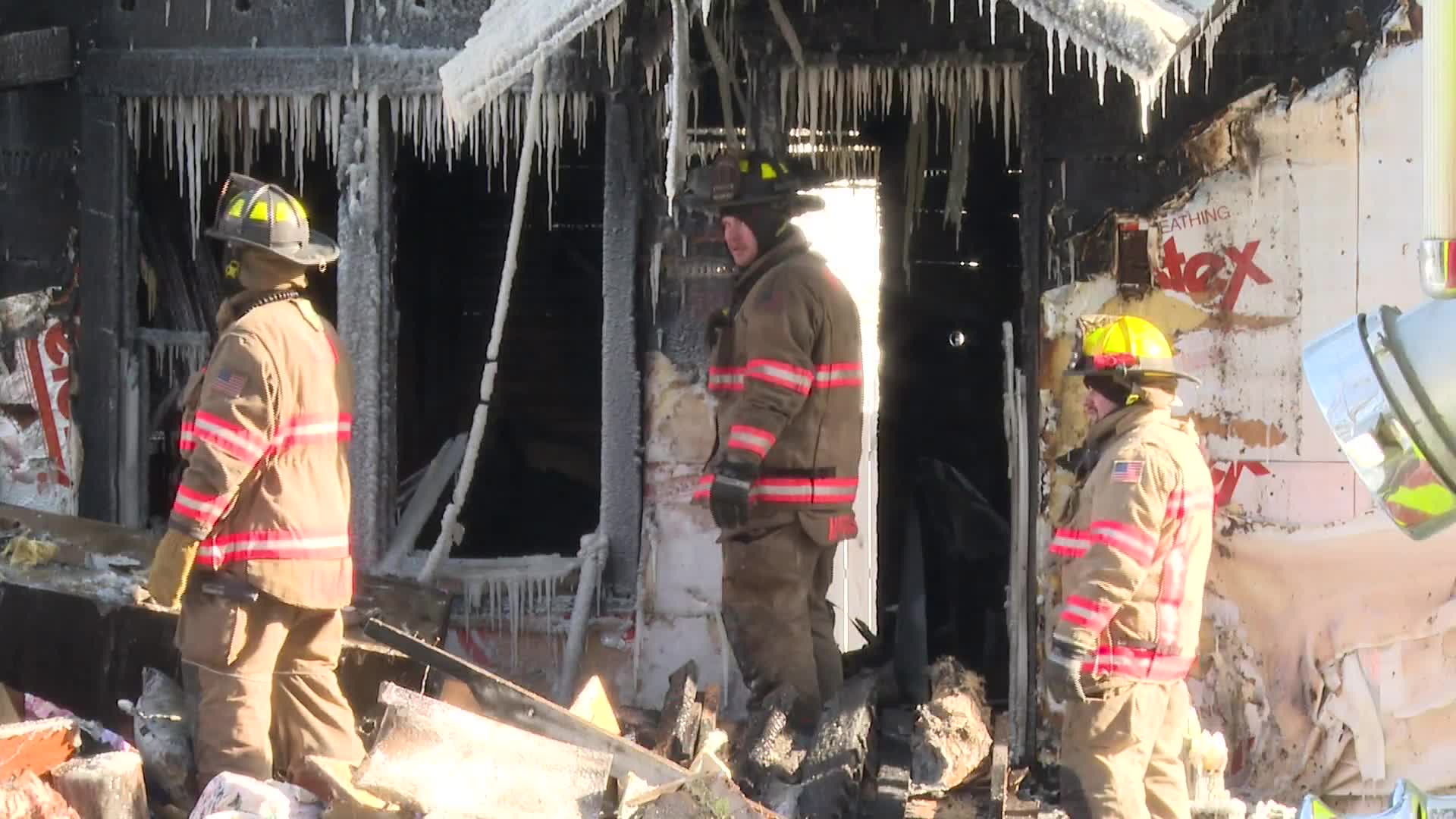 Fatal house fire in Shawano leaves one dead, one person safely evacuated