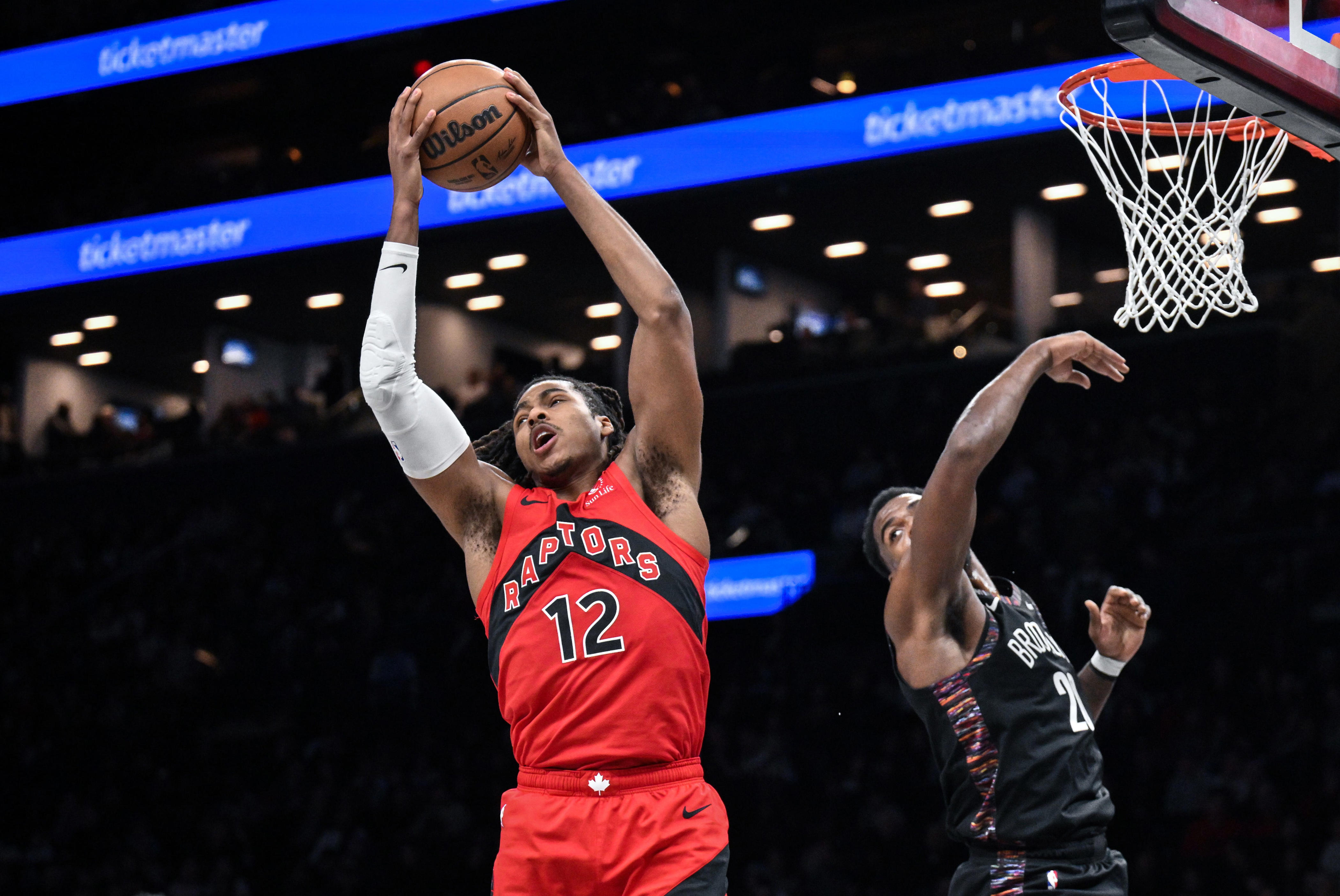 Raptors rookie Collin Murray-Boyles (thumb) practiced on Tuesday