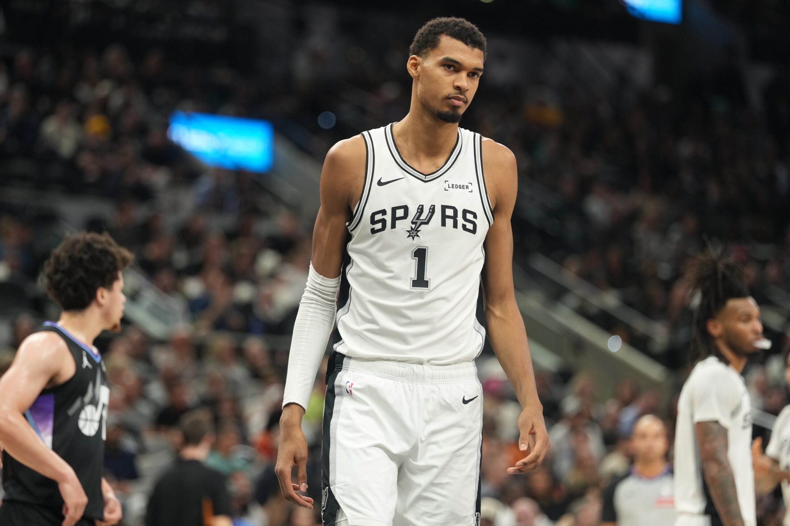 Spurs player ratings: Victor Wembanyama not at his best in game 3 loss ...