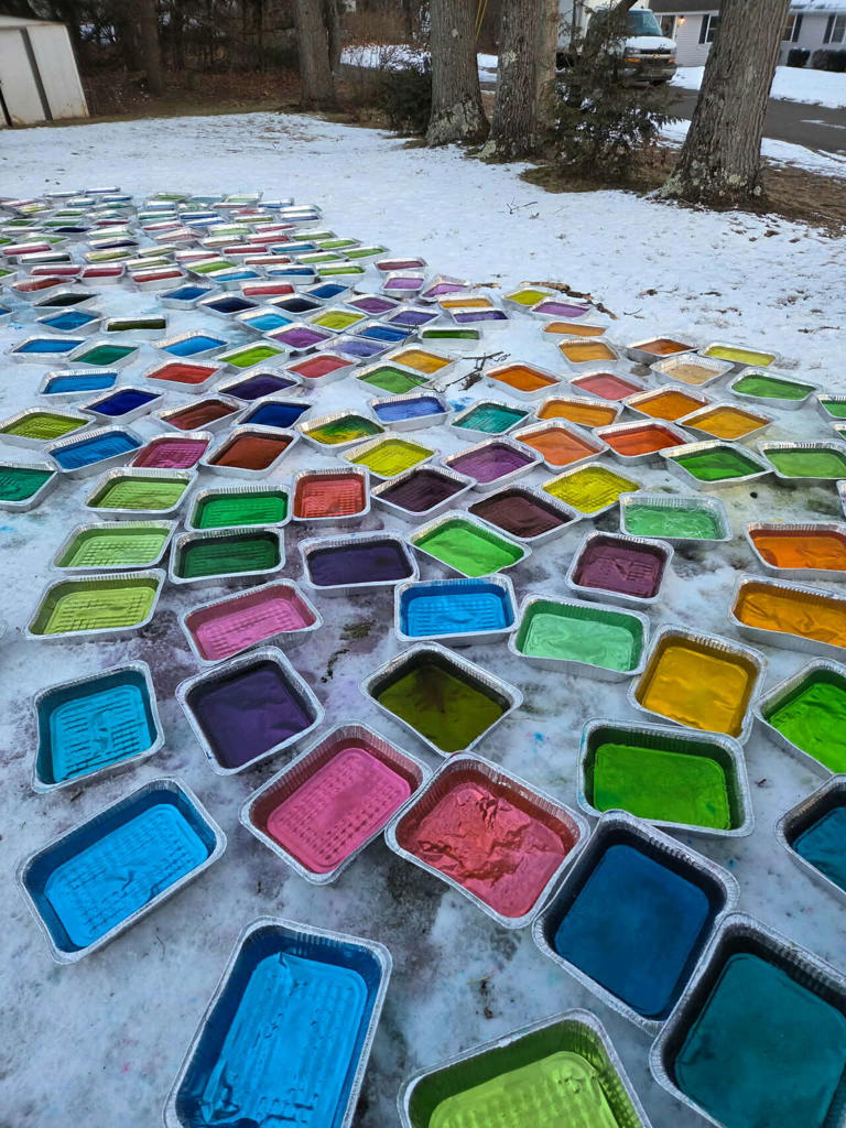 Connecticut family creates its own rainbow igloo during winter storm ...