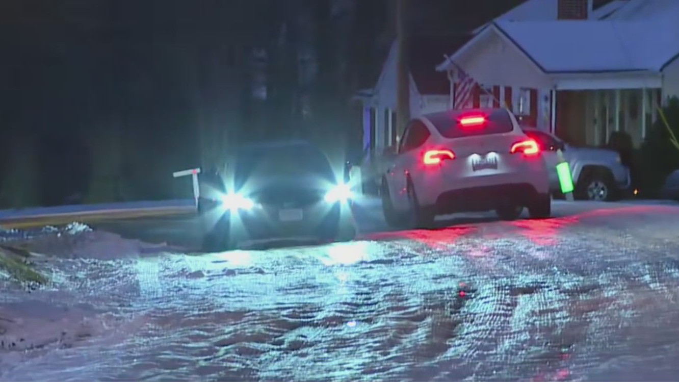 Slick roads create travel problems in Forsyth County