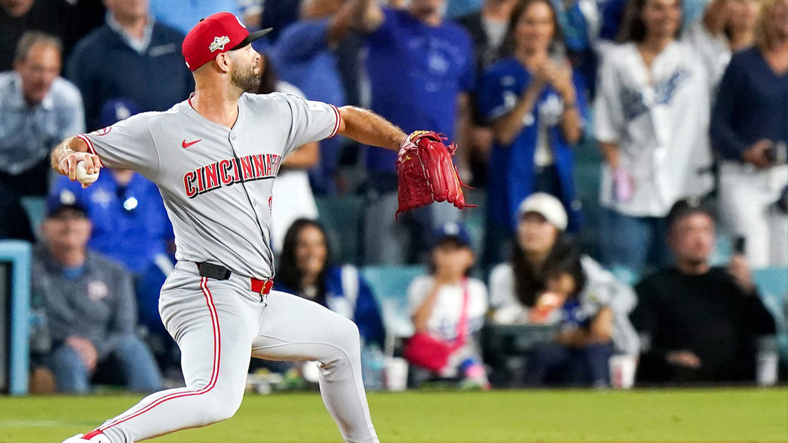 1 last-minute signing Yankees must make before spring training