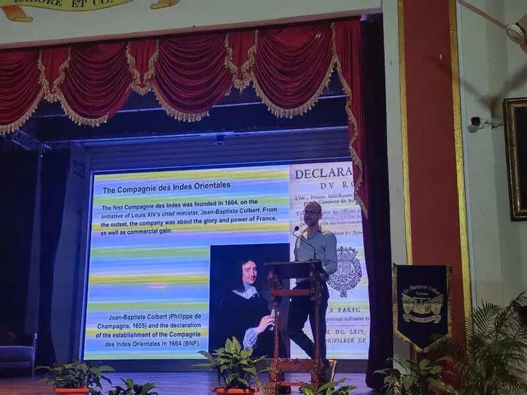 Experts discuss French footprints in Awadh history