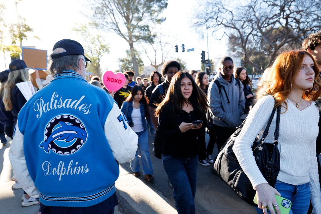 Palisades Charter High School reopens a year after LA wildfires ravaged ...