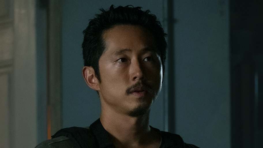 Walking Dead legend steals the show in Netflix's biggest movie of the year