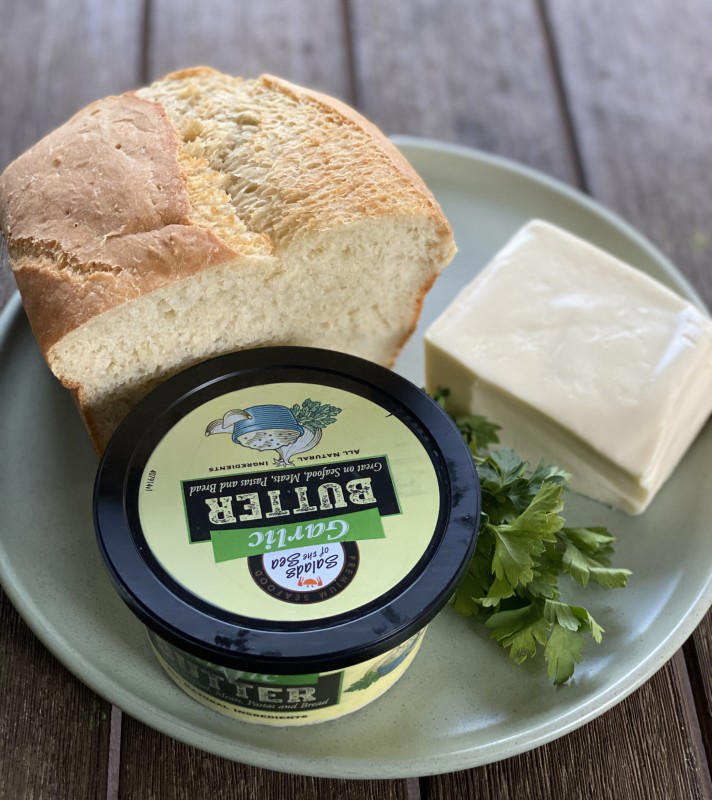 I tried the viral air fryer garlic bread grilled cheese everyone's ...