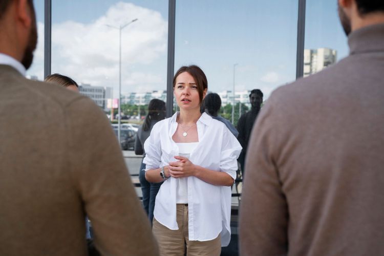 Orang-orang yang selalu mengutamakan orang lain sering kali tumbuh ...