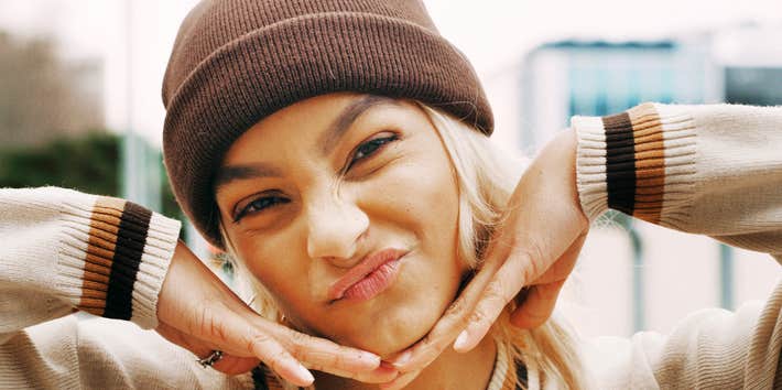 If a woman has these 6 rare quirks, she's likely the type men love