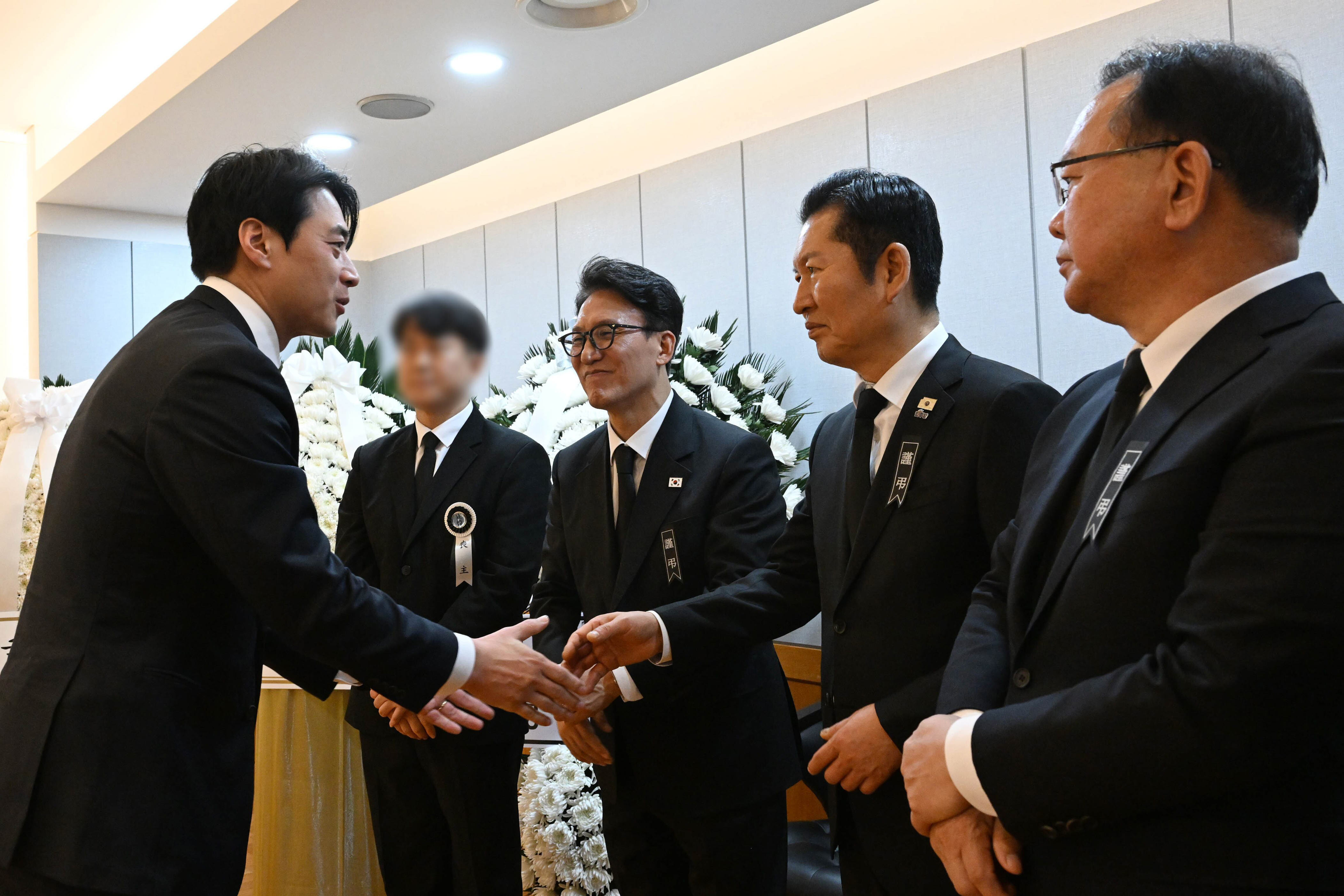 Democratic Party's Han Jun-ho slams Jung Chung-rae's merger plan