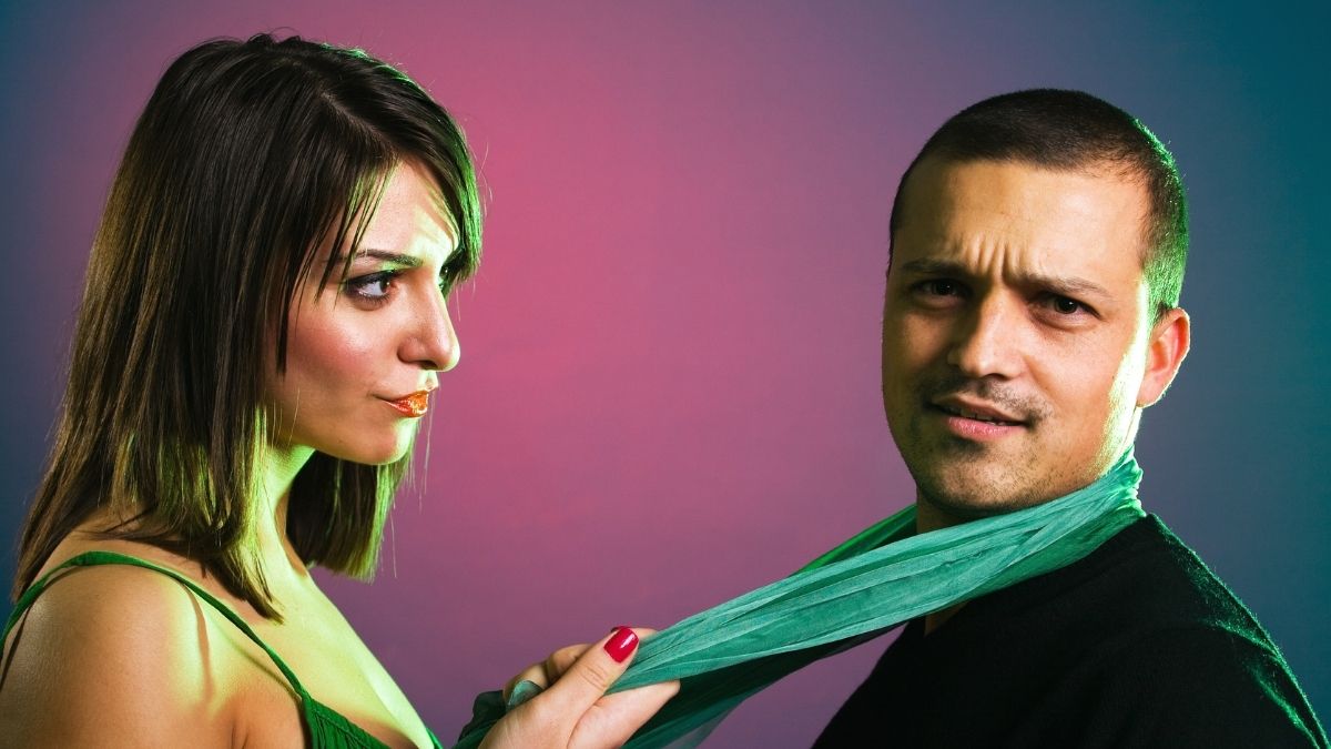 4 naturally dominant zodiac signs that love controlling others