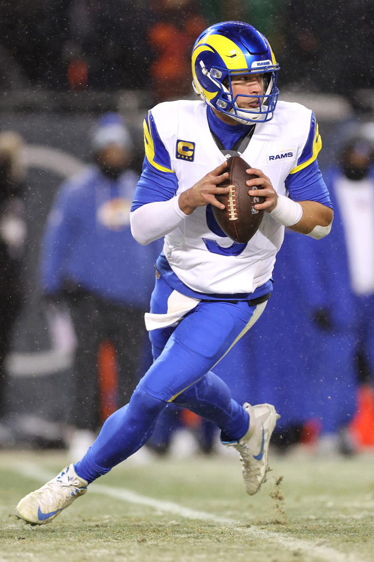 Stafford deserves a pay raise, and the Rams better pay him