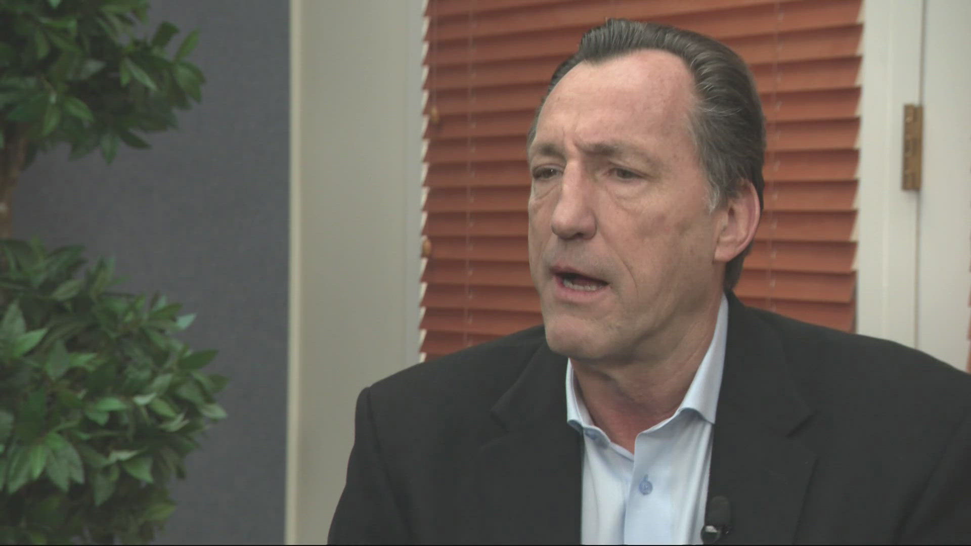 Former Trail Blazers player Chris Dudley enters Oregon gubernatorial race