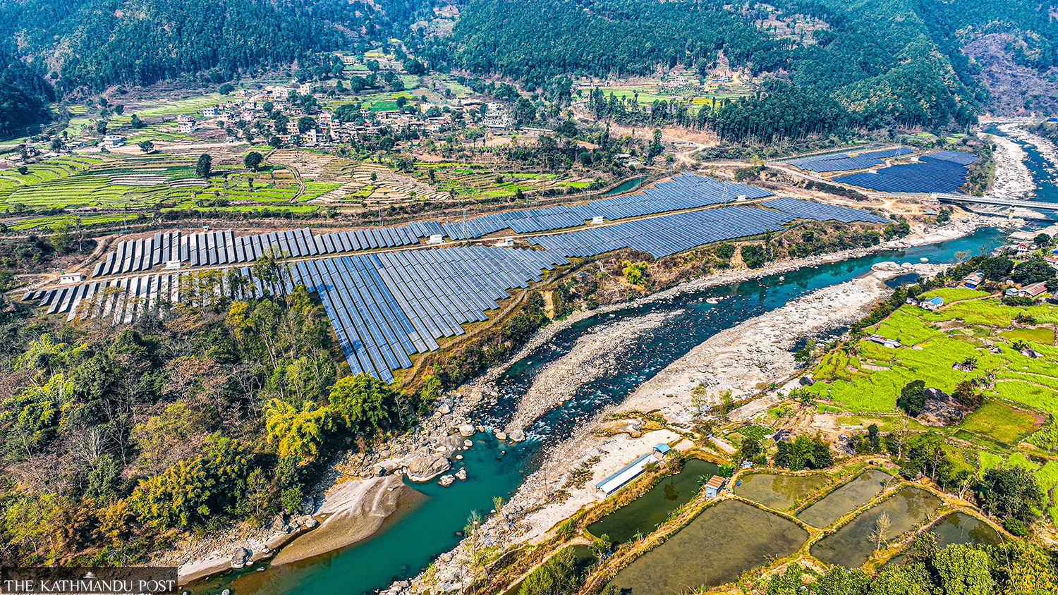 Clean energy push gains policy backing, but financing gap slows transition