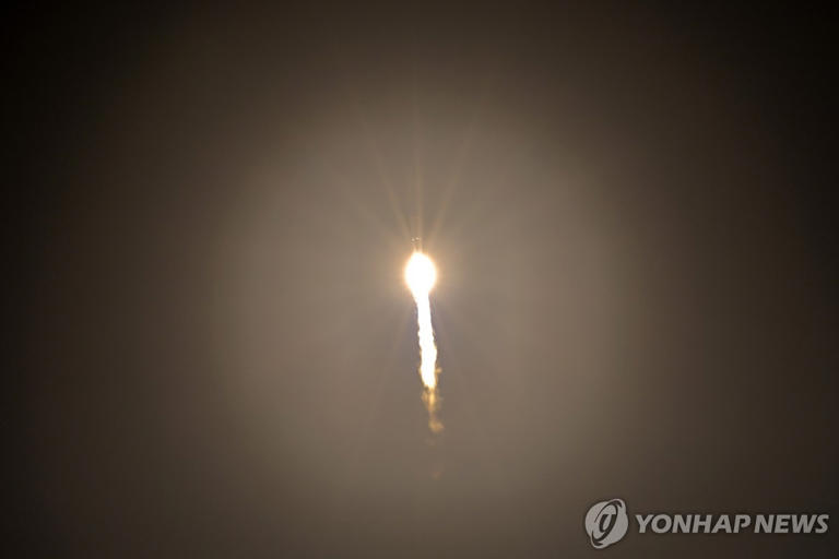 Defense ministry, aerospace agency discuss expanding space cooperation