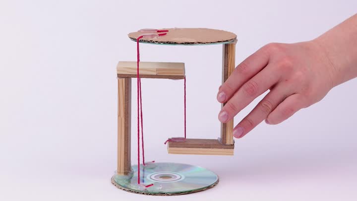 Les règles de la physique sont courbées, l'imagination s'envole