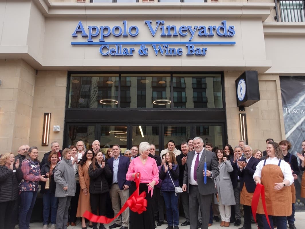 Southern New Hampshire Chamber of Commerce celebrates grand opening of ...