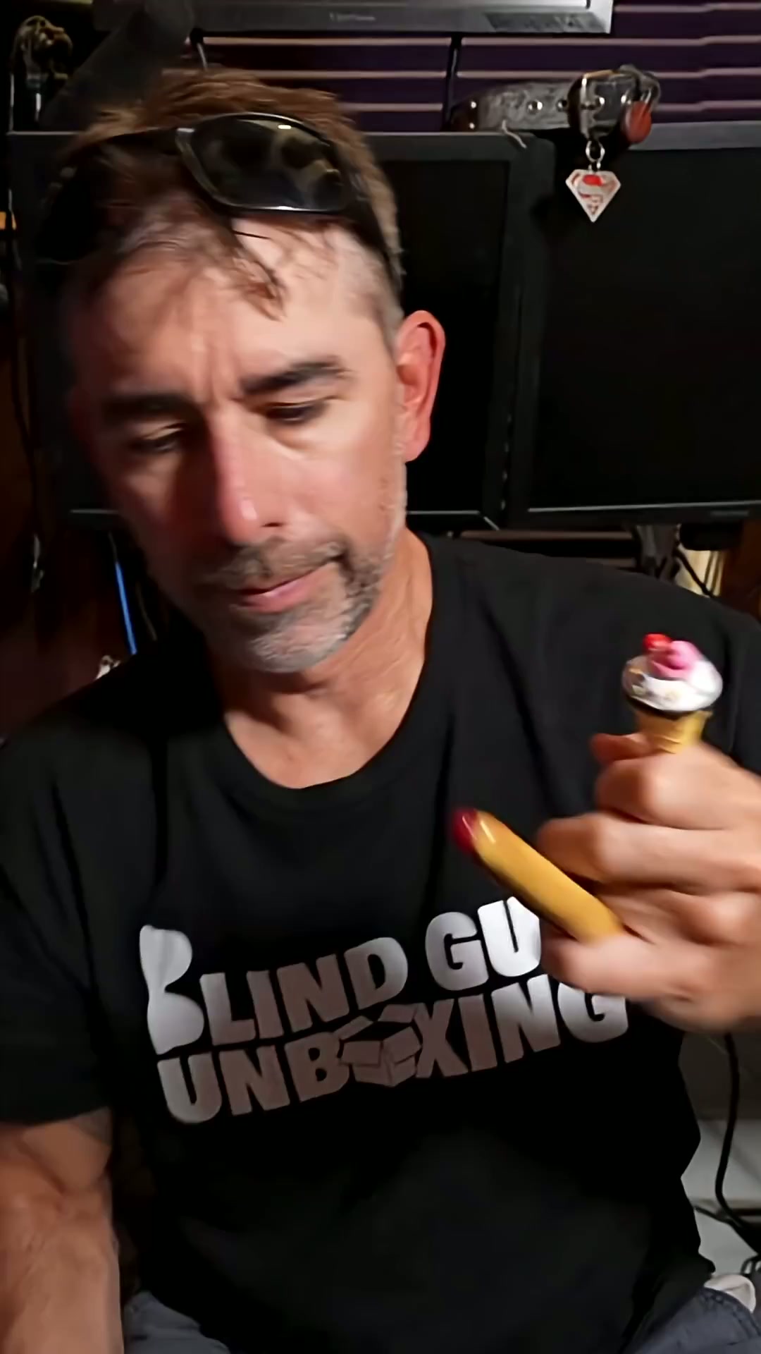 Did I just do shrooms?– A blind guy unboxing