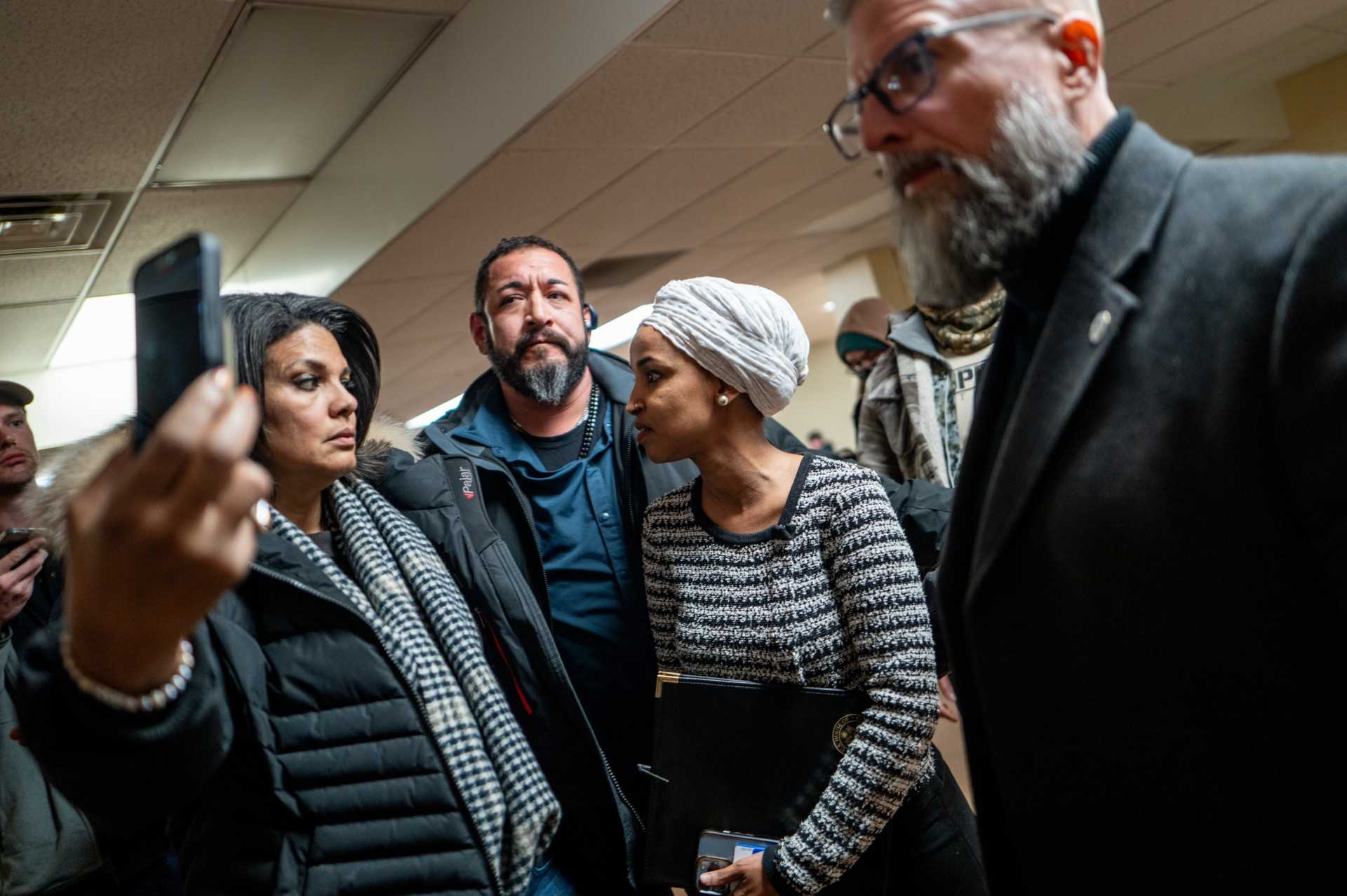 Man sprays unknown substance on Rep. Ilhan Omar and is tackled at ...