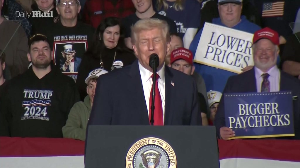 'It's not even a country': Trump mocks Ilhan Omar and blasts Somalia