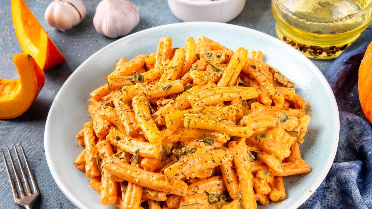 Famous chef shares pasta cooking tips he learned from Italian cooks