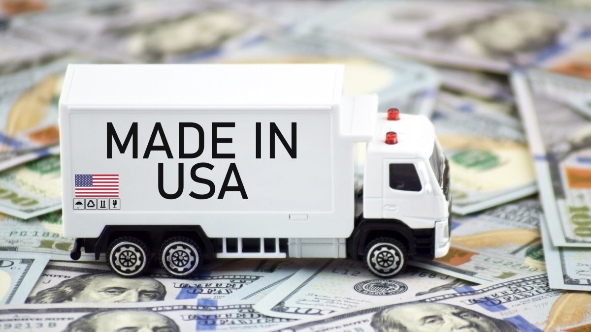 Patriotic retail chain closes stores, begins liquidation