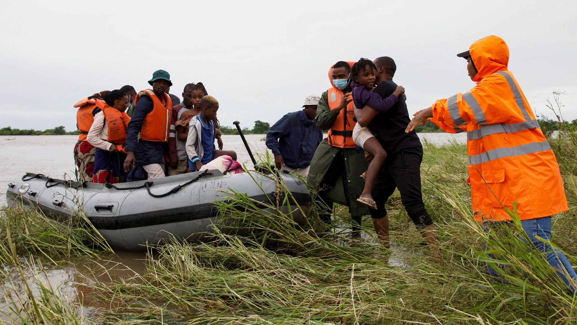 Mozambique floods: Rescue operations ongoing for stranded communities